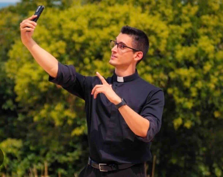 VOCAZIONI E SOCIAL: TIK-TOK HA ROVINATO PIÙ PRETI E SUORE CHE LA ...